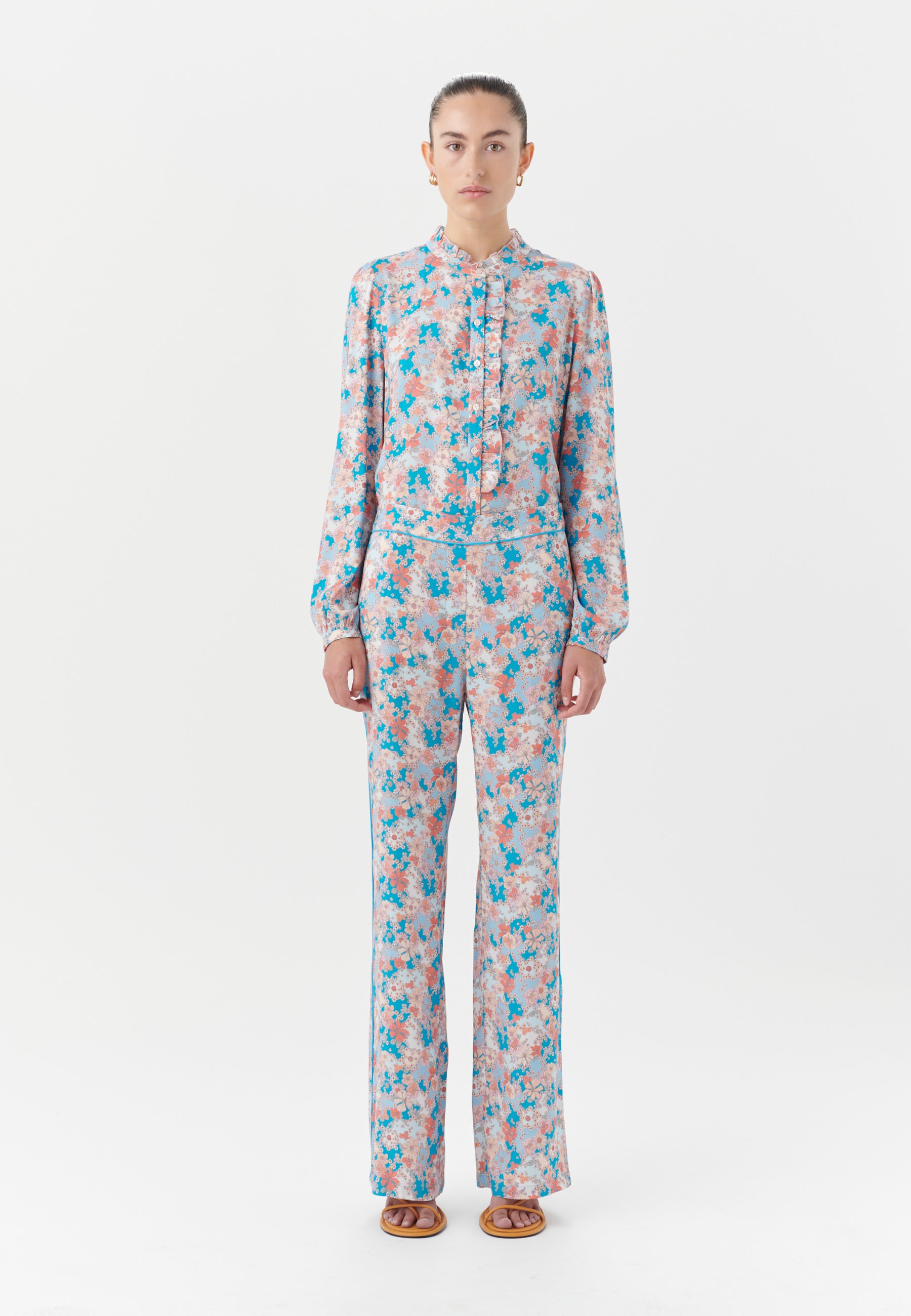 COCO EV-Espalier Sky